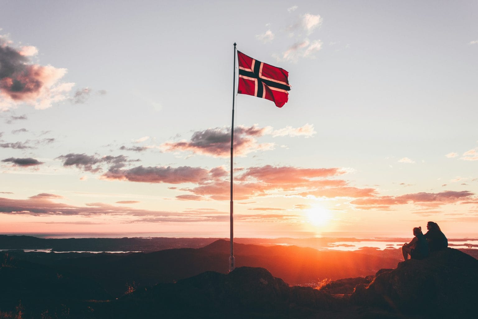 The Midnight Sun in Norway: Everything You Need to Know Before You Go